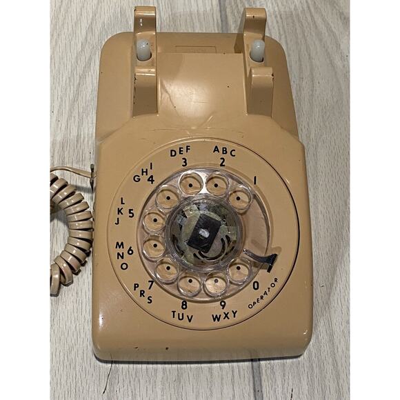 ITT | Other | Vintage Itt Rotary Dial Telephone Phone Corded Pink Retro ...